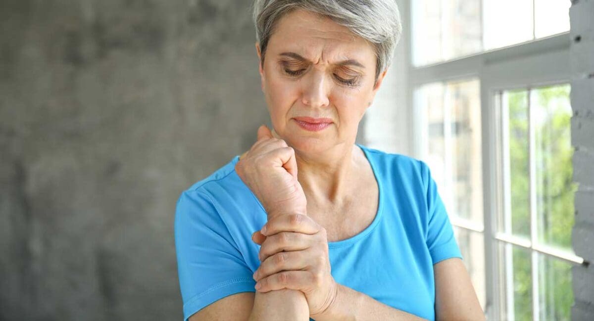 Osteoporosis - How To Have Stronger Bones - Dr Sandra Cabot MD